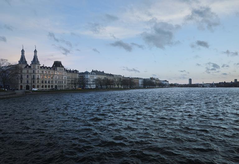 Banking and Finance debt: your expert partner | Intrum UK